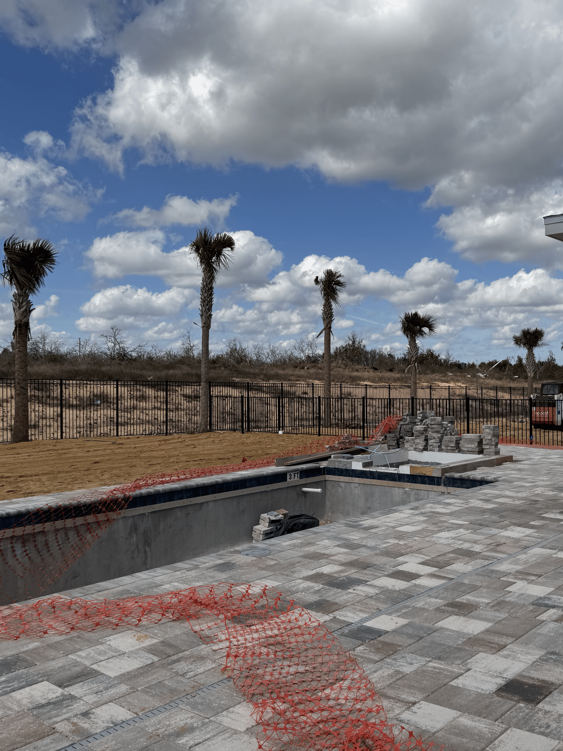 Affordable Fence Installation Orlando, FL | Blue Line Fencing